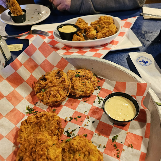 Apopka 's Best New England -Inspired Seafood Menu at The Nauti Lobstah